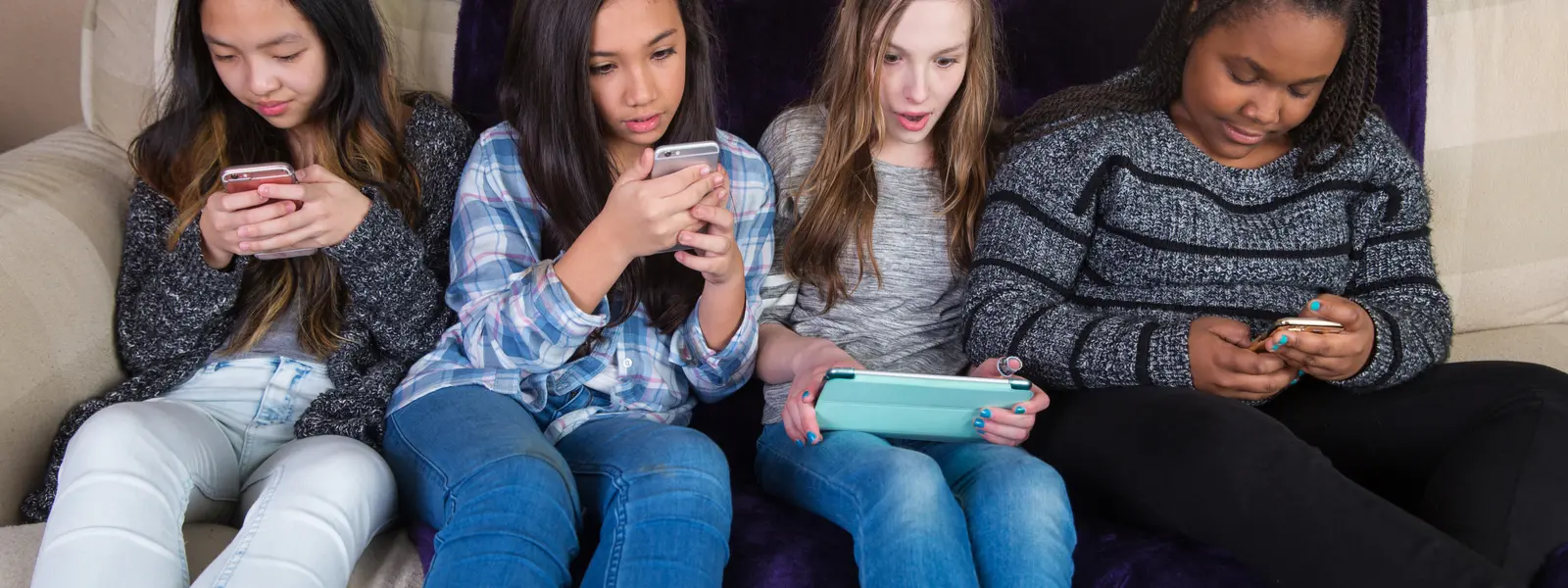 Children and Social Media Overuse | KnoWEwell
