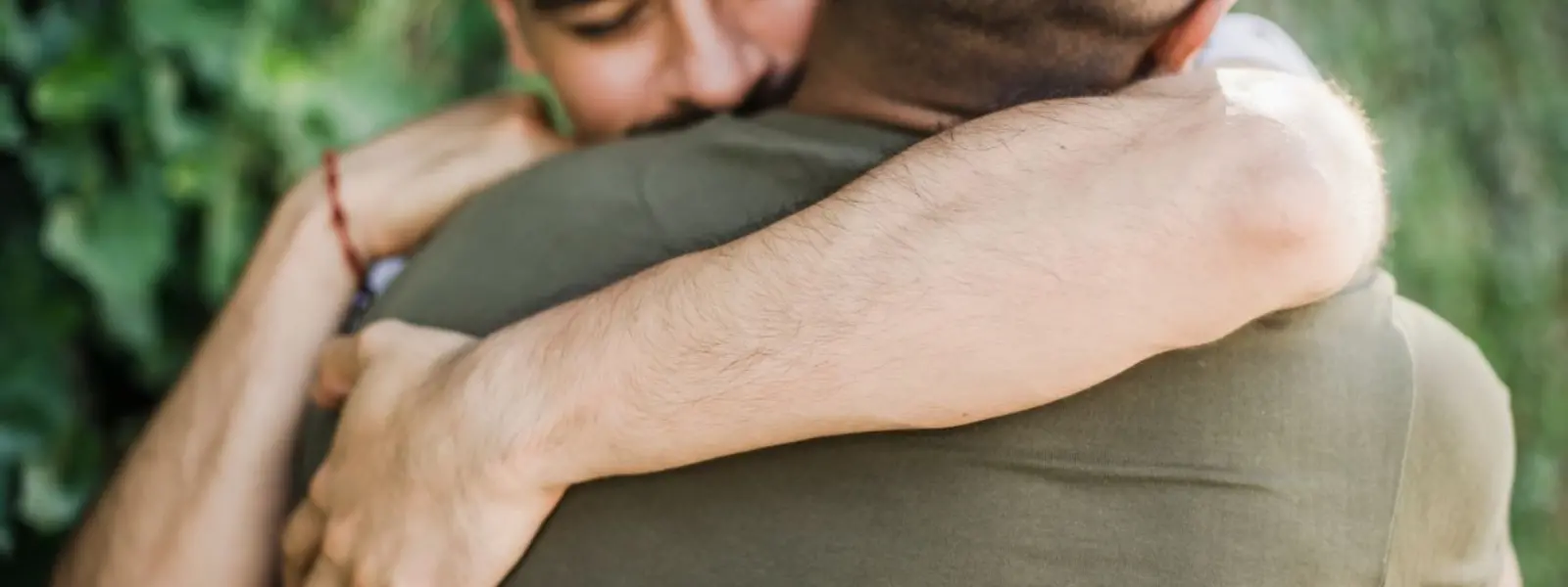 Healing Power of Hugs | KnoWEwell